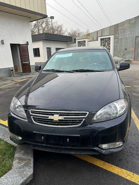 Halol nasiya Gentra Full A/T qora