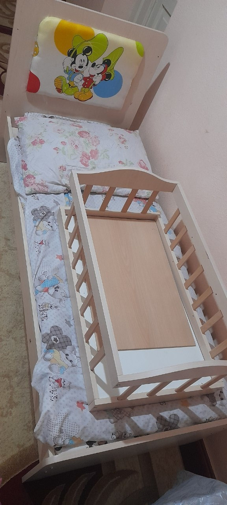 Bolalar uchun kravat sotiladi