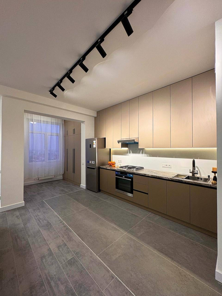 Parkent Plaza Продается 3 комнатная квартира ремонт Мирзо-Улугбек