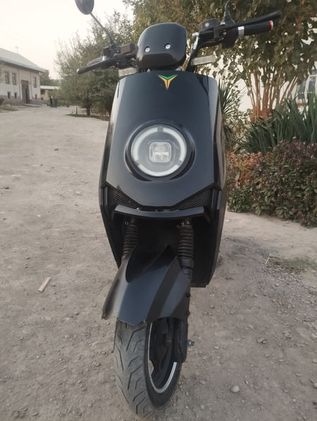 Skuter holati zur keb kuringizar kelishamiz  6milyon  sum  dddddddffdd