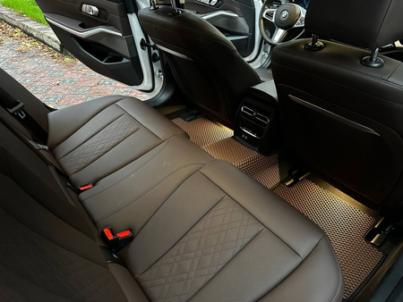 BMW i3 edrive 35L.