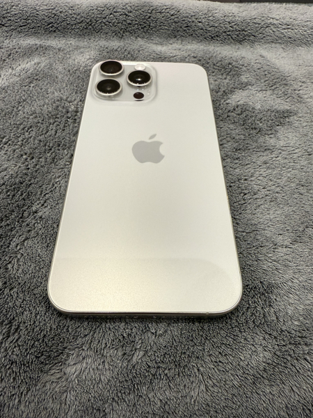 Iphone 15 pro max! E-SIM