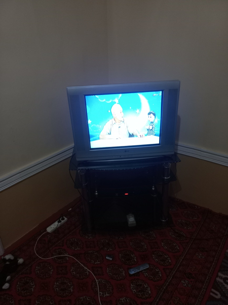 телевизор  поставка си билан сотилади