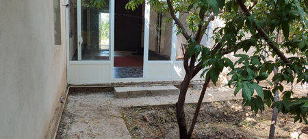 Buxoro shaxar Shayxon koʻchasida hovli sotiladi