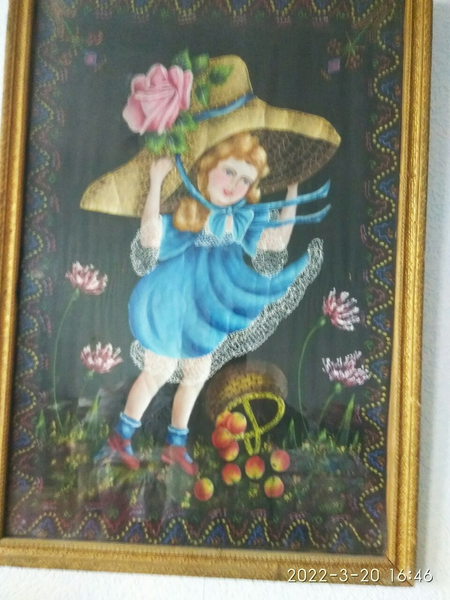 Продаются 2 картины вышитые.