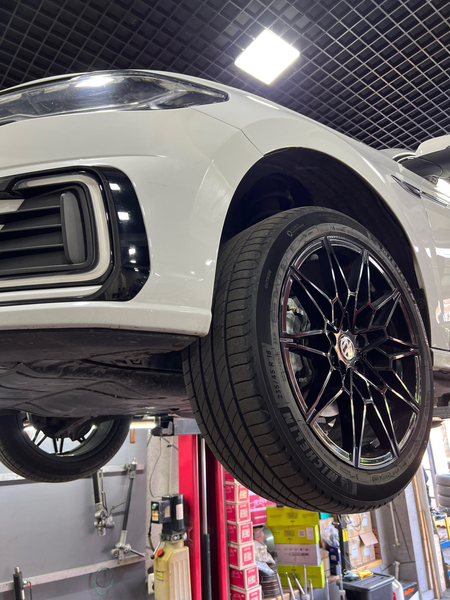 18 diska 235/45/18 Michelin