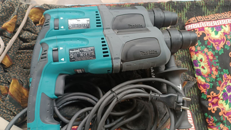 Perfarator Makita 2470