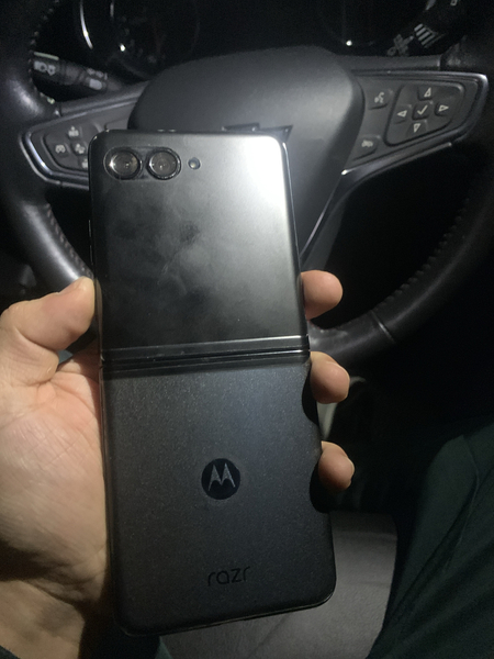 Motorola razr+ 2023