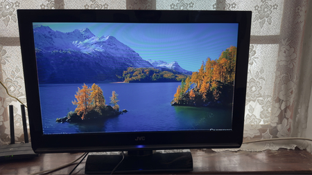 Телевизор JVC в хорошем состоянии