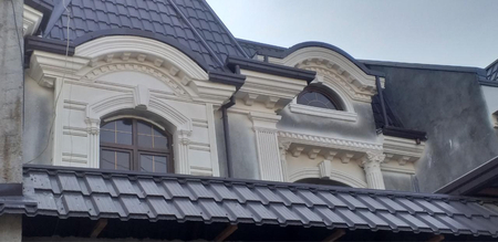 Penoplast karniz tyaga