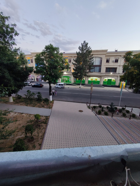 1 комнатная на 2 этаже вдоль дороги