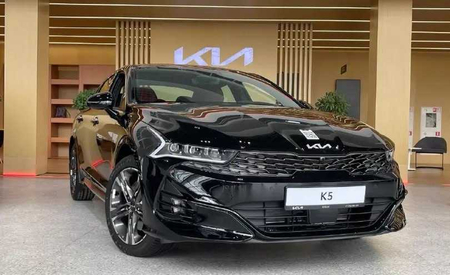KIA 5 Orient Auto Hamkor Companiyasida