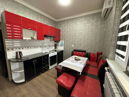 Yunisobod. Arenda. Megapolis. 4/9/12.