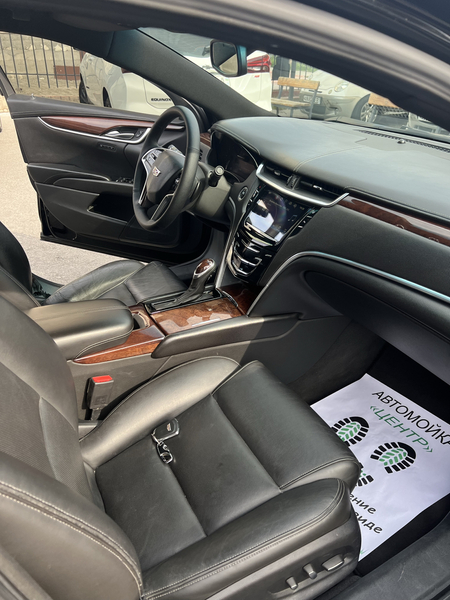 Cadilac xts сотилади