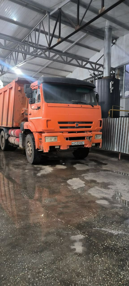 Kamaz yevro 5 qizil, yevro 4 sariq gaz qoyilgan