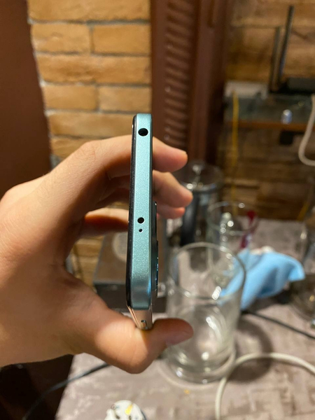 Обменяю Redmi Note 12 4G.