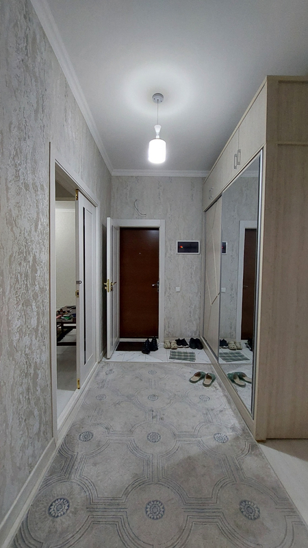 Отличный вариант! 4/4/5. Сергели-2. Квартира 92 м². Метро 