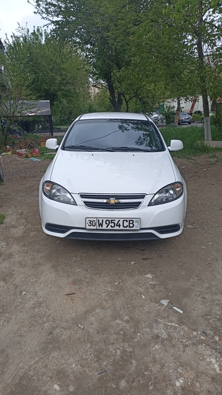 Gentra 2019 срочно сотилади