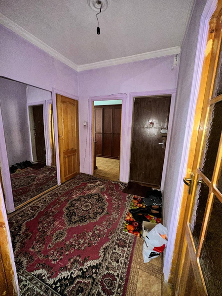 Сдаётся 3/3/4 на м-в ТТЗ 1 ( ориентир 210 школа)