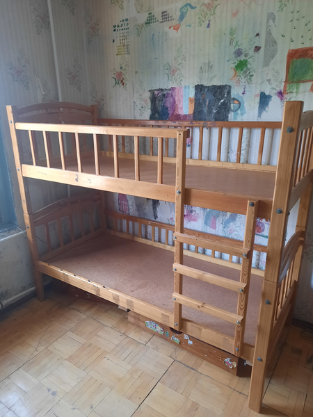 2 этажли карават сотилади 2-та