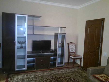 Аренда квартиры в Центре на Ойбеке ID:DM55