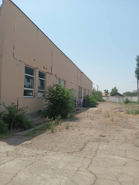 Продажа база. Кибрай Чирчик 23 соток в дол дороги помещ 550 кв.м кадас