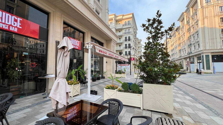 T Markiza. Kafe restoran va uylar uchun soyabon. zontik.