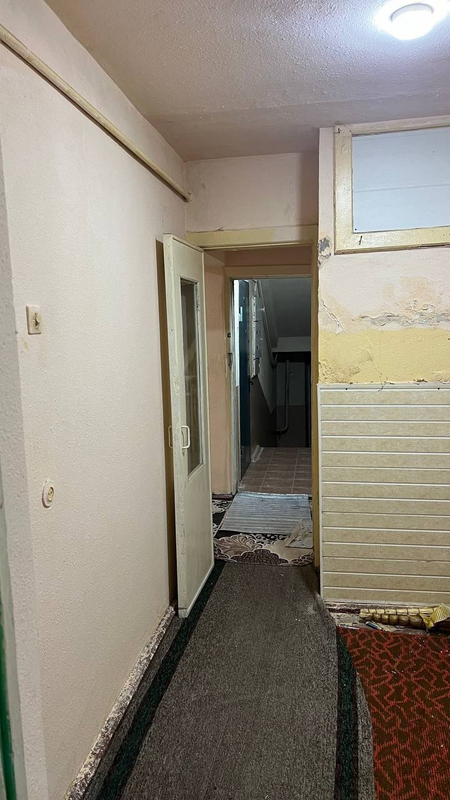 Район: Олмазор Тумани\\nКўча: ҚораҚамиш-1/2\\nМўлжал: Прокуратура\\nХоналар