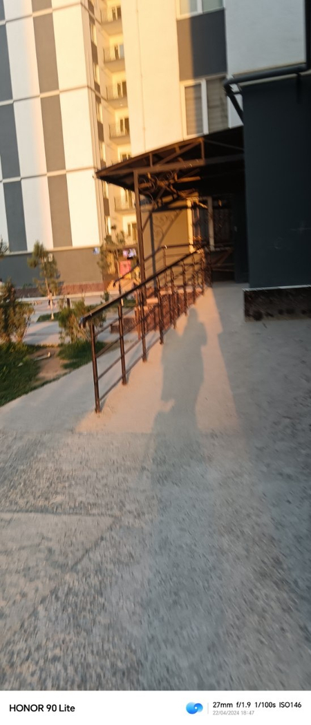 Kvartira hujjati,  remonti bn arzon  sotiladi