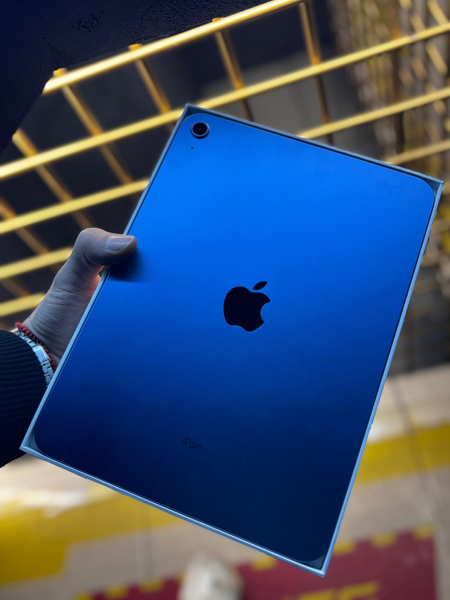 Планшет iPad 10 (64 Gb)