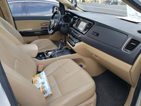 Kia carnival идеальное состочния