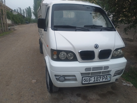 Dongfeng sotiladi zavodiskoy kesilmagan