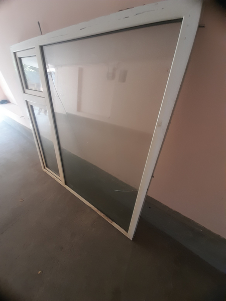 Akfa rom sotiladi plastik 170 x 175