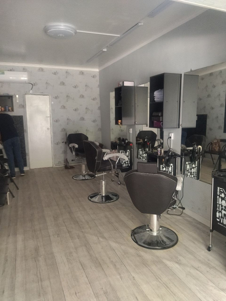 Arenda Mujiskoy Salon