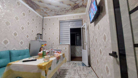 2 xonali 3 etajda joylashgan jixozlangan kvartira ijaraga beriladi
