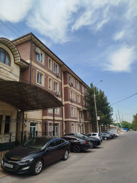 It-park Mirzo Ulugbek yonida 1/1/4