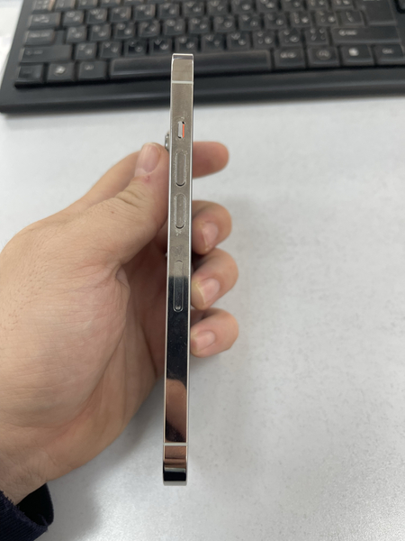 Продается Iphone 13 pro white