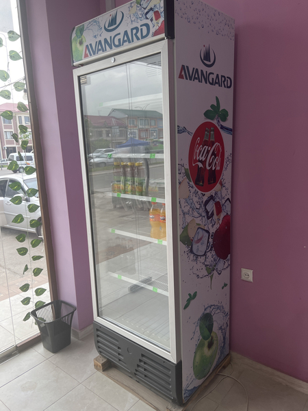 Продается Холодильник Awangard