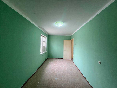 Эълон№4242  2 хона 3 хона қилинган квартира.