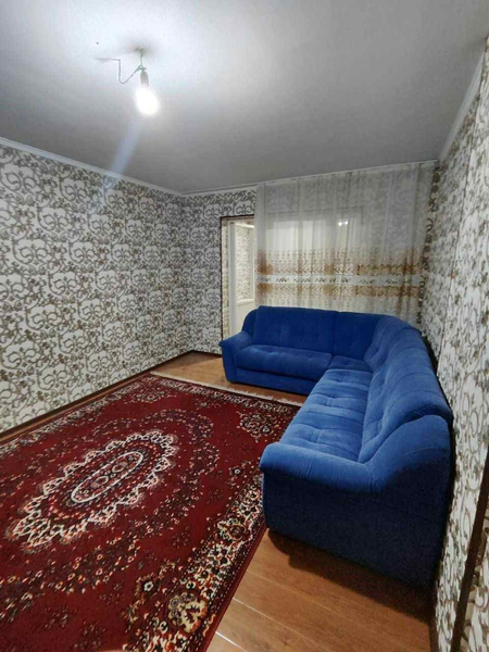 Юнусабад 13 квартал 2/2/4 продаётся квартира