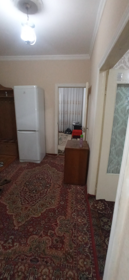 Продаю квартиру 3/2/4 на массиве Карасу-1 возле базарчика Дунё!