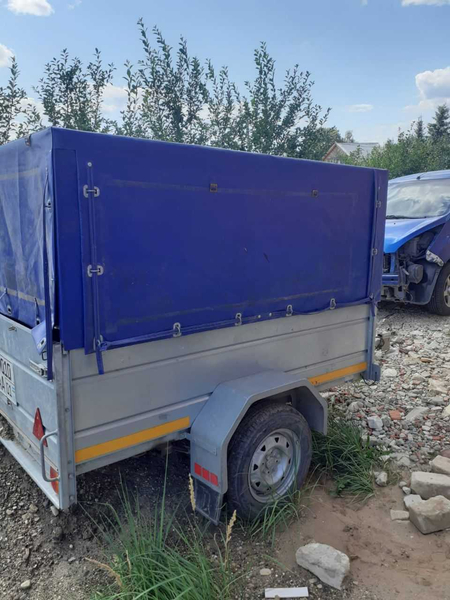 Прицеп LAV 81011В