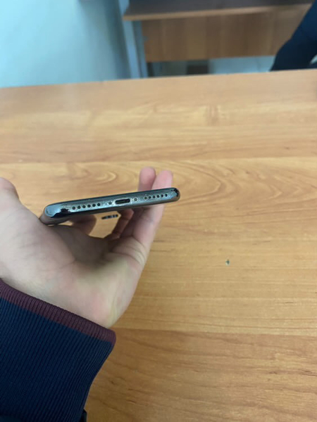iPhone X 256 gb srochna sotladi