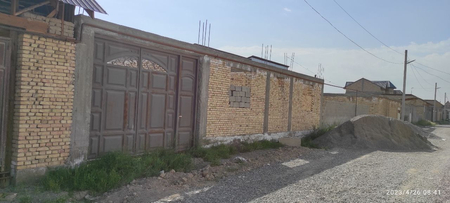 Курилиши тугалланмаган уй