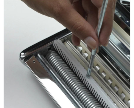 Лапшарезка тестораскатка ручная Marcato Ampia 150 mm  Made in Italy