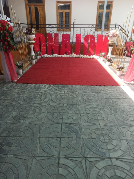 Onajon yozuvlar sotiladi