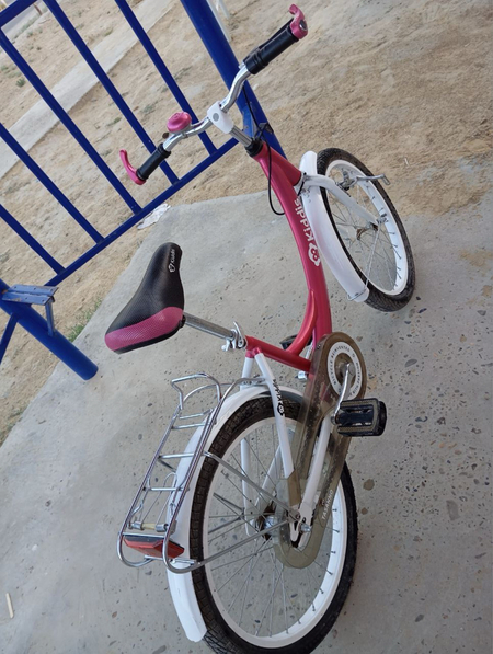 Qizlar u-n velosiped sotiladi