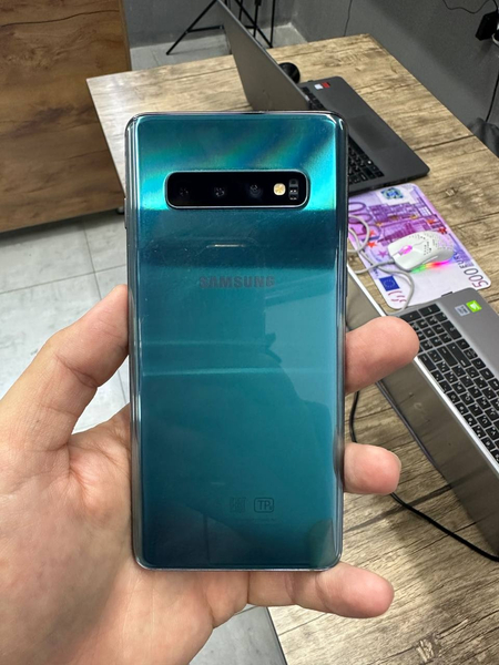 Samsung Galaxy S10 Vietnam