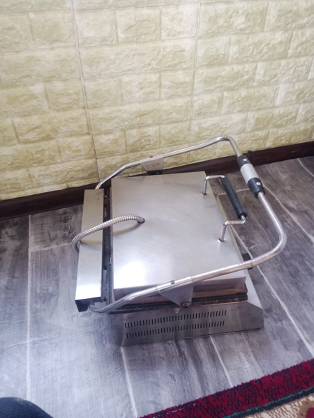 Toaster aparat ideal holatda