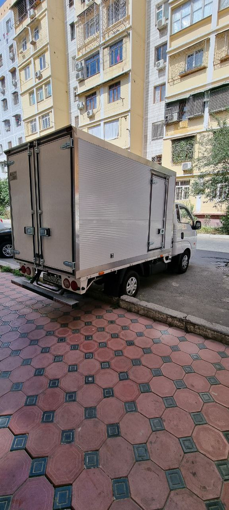KIA BONGO 3 pozitsiya 2024
